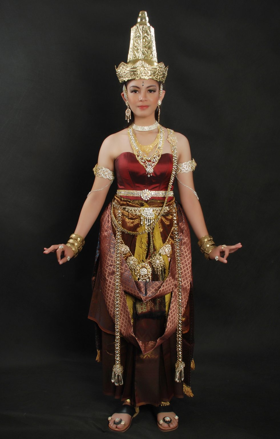 Mahabhusana Wilwatiktapura, Pakaian Kerajaan Majapahit - Kelana Nusantara